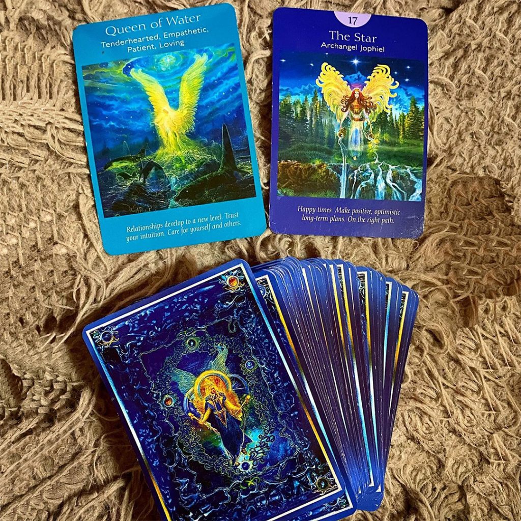Top 5 Bộ Bài Tarot và Oracle Chủ Đề Thiên Thần